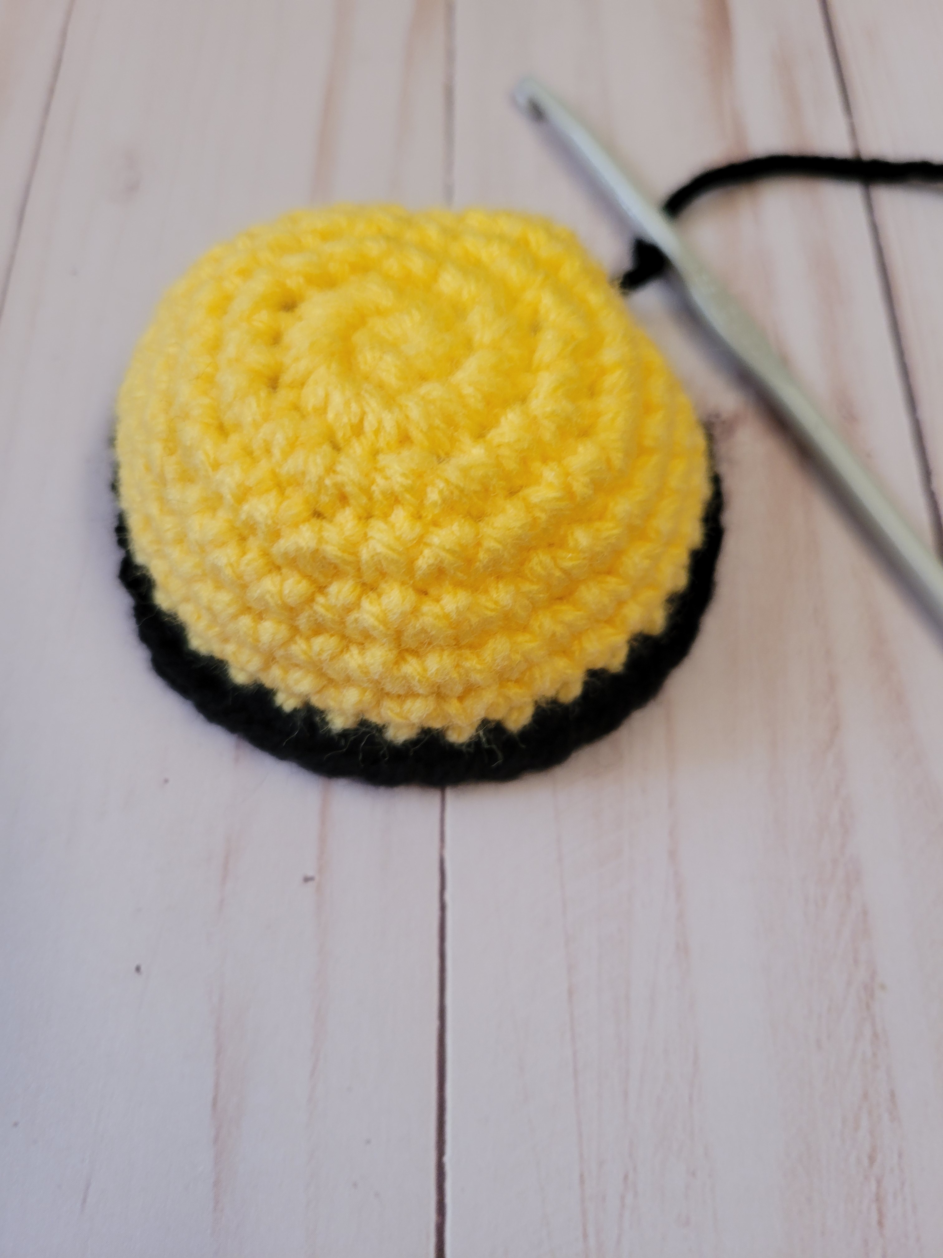 Bumble Bee Pattern – Tokyo Dragon Crochet